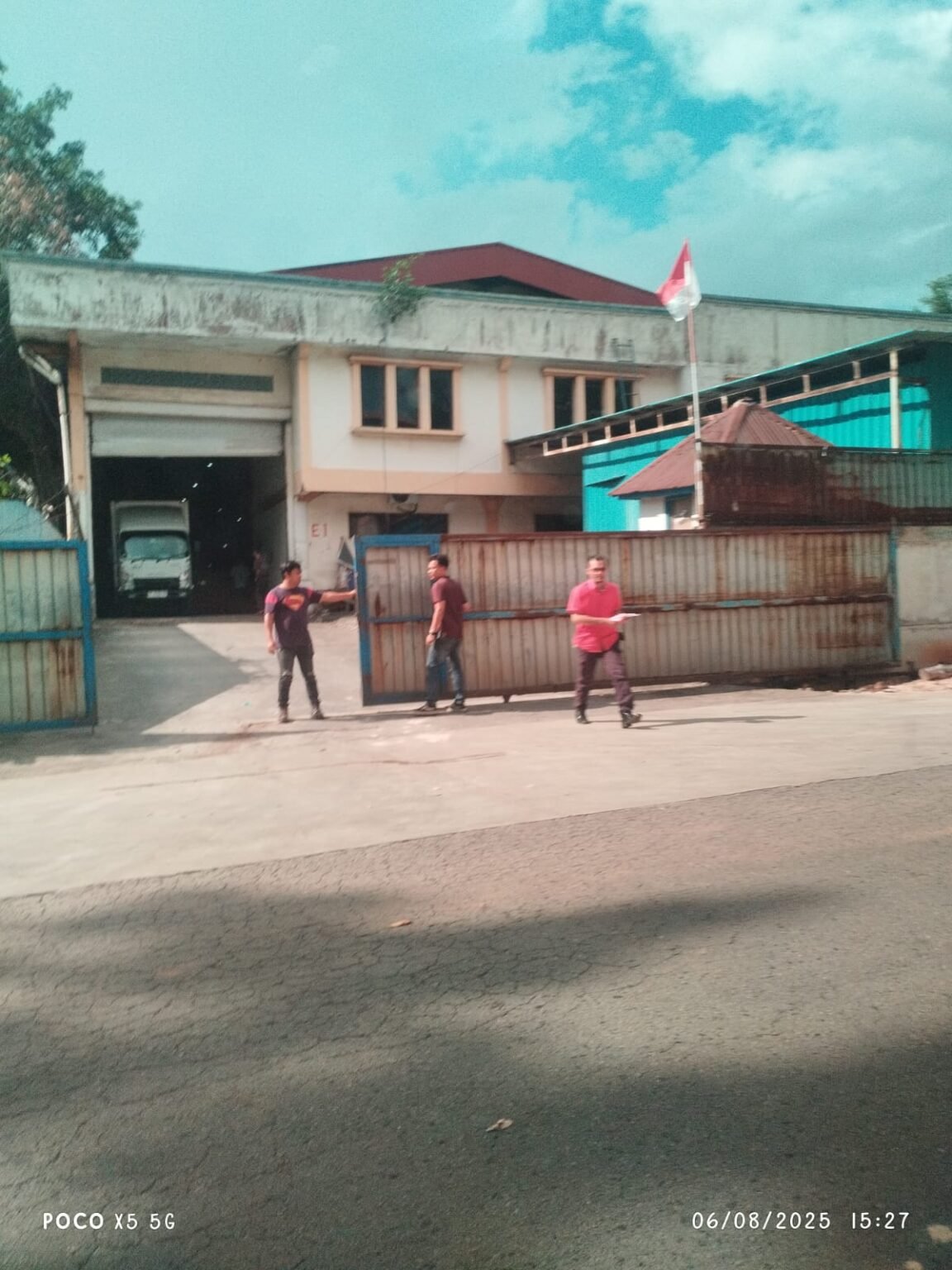 Tim Media Surati PT UKP, Nomor Kontak Diduga Palsu, Dugaan Oplosan ...